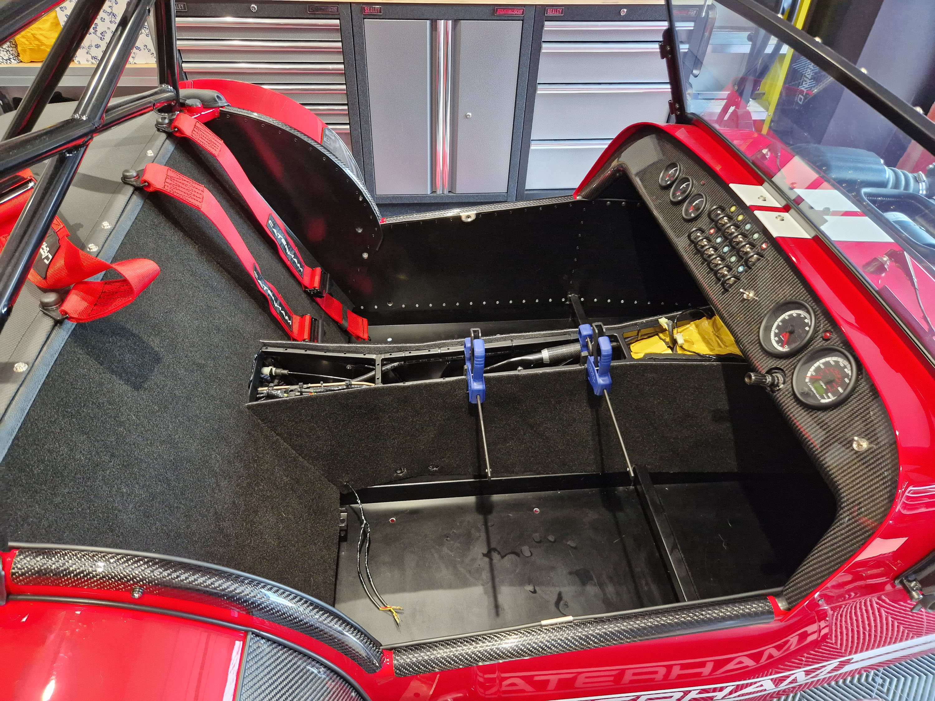 Cockpit Carpet and Tunnel Cover | Caterham 420R SV Build Blog